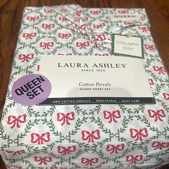 Laura Ashley | Bedding | Laura Ashley Sheets | Poshmark